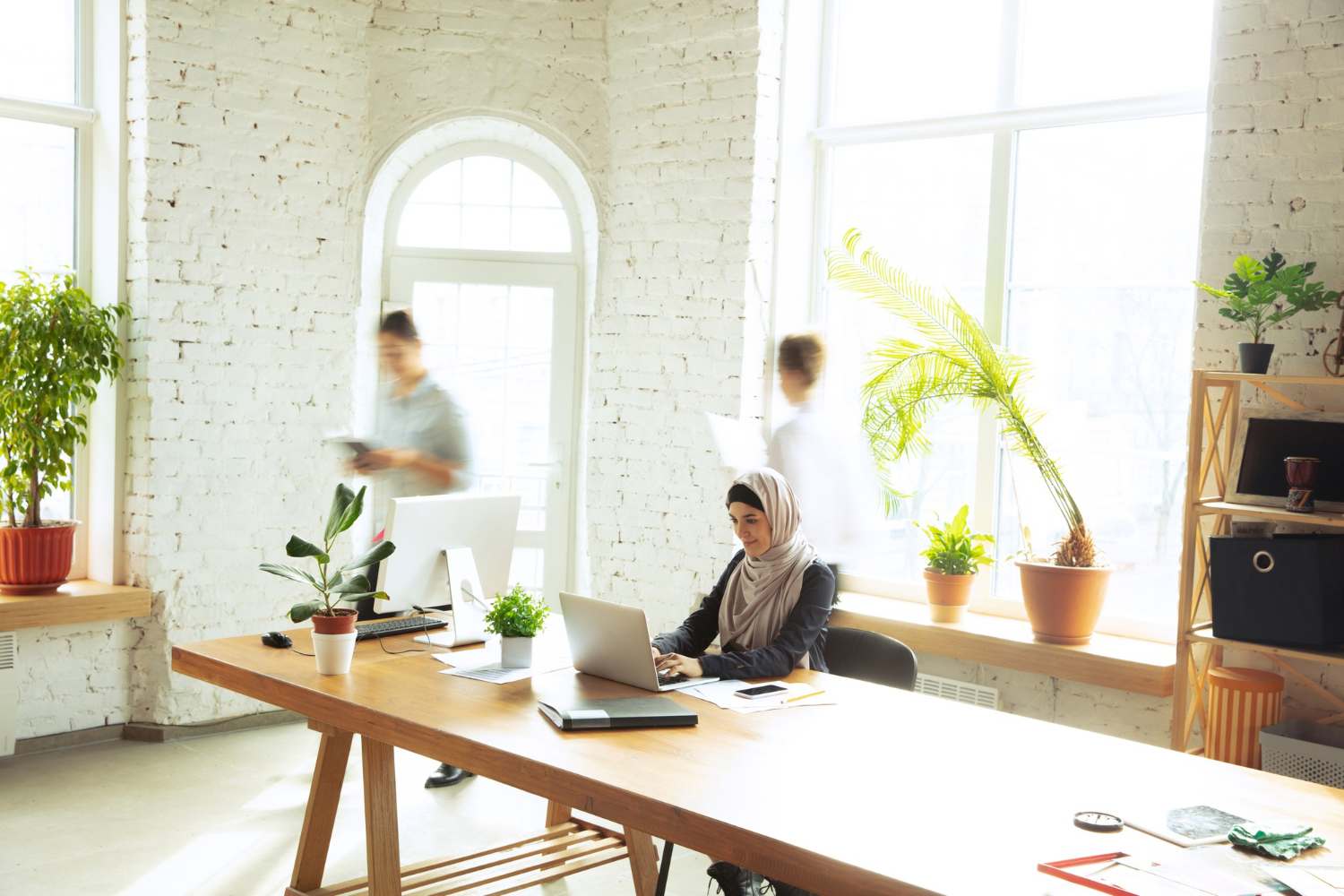 Interior Design Trends For Your Commercial Office Space in Noida - Blogs